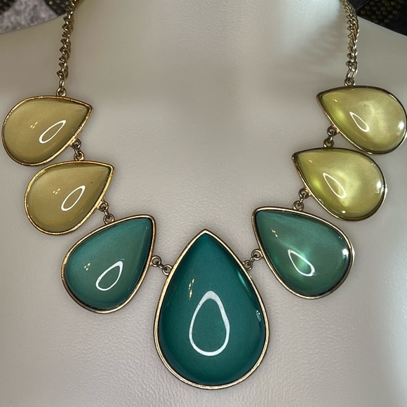 Charming Charlie | Jewelry | Charming Charlie Statement Necklace | Poshmark